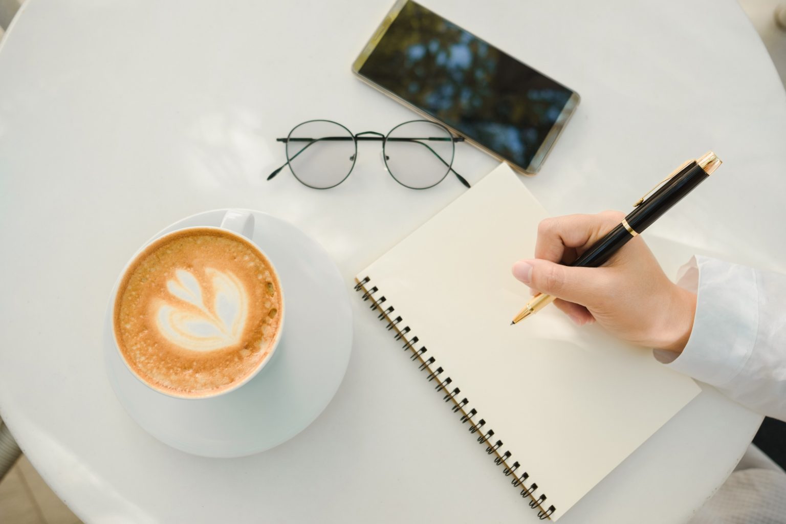 How to Write A Powerful Speaker Bio for a Conference (With Examples ...